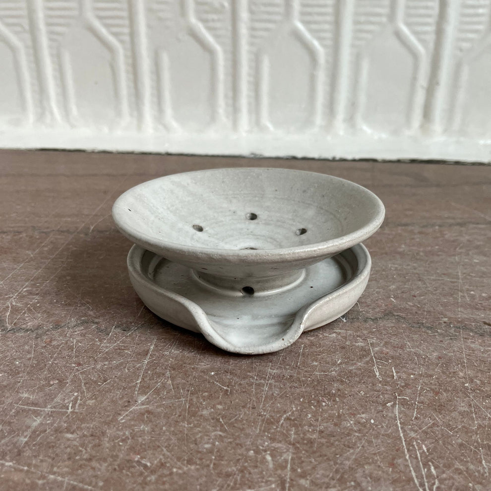 Draining Ceramic Soap Dish – Kaaterskill Market